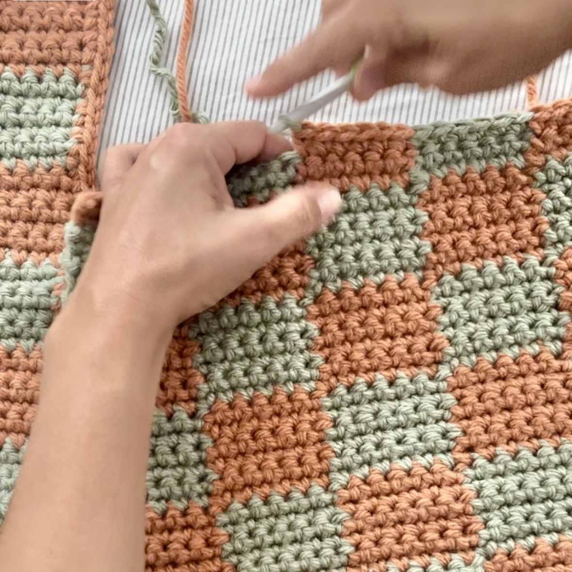 A Tapestry Crochet How-to Tutorial - Stuck on You Crochet